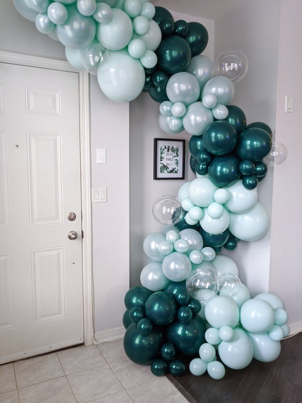 Balloon Arches & Cascades – Make It Pop! Decor