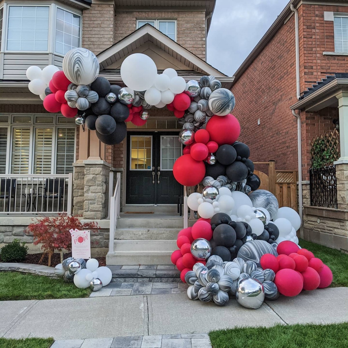 Balloon Arches & Cascades – Make It Pop! Decor