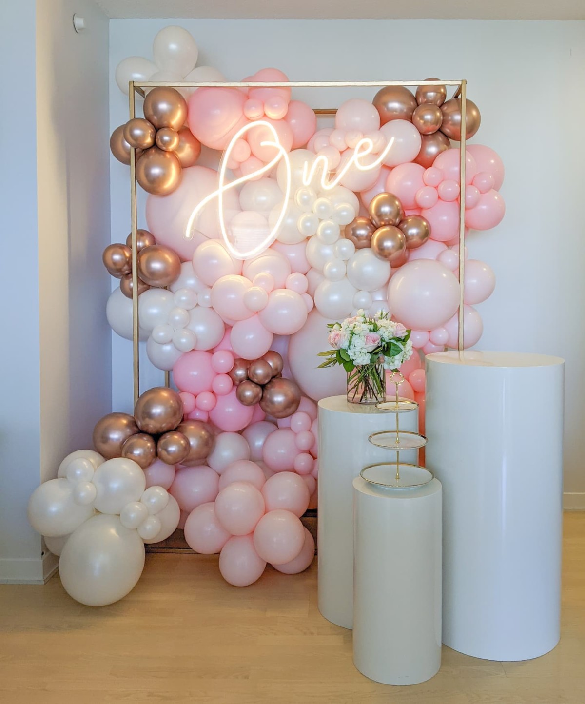 Balloon Arches & Cascades – Make It Pop! Decor